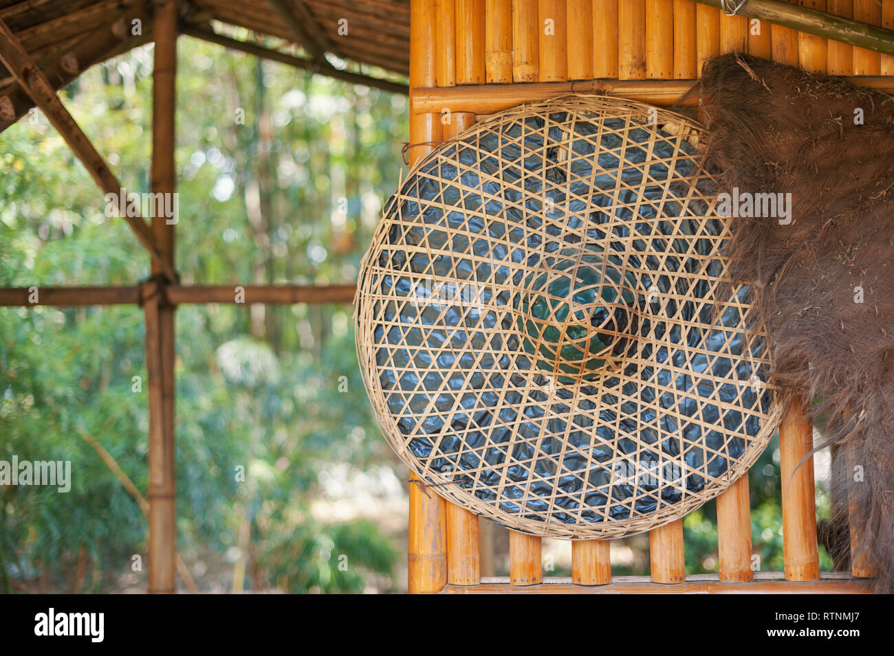 Straw hat china hi-res stock photography and images - Alamy
