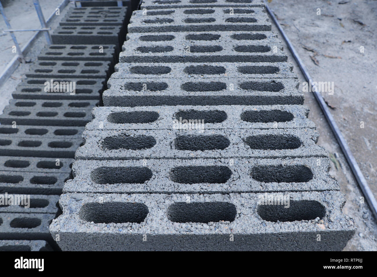 Precast concrete fence hi-res stock photography and images - Alamy