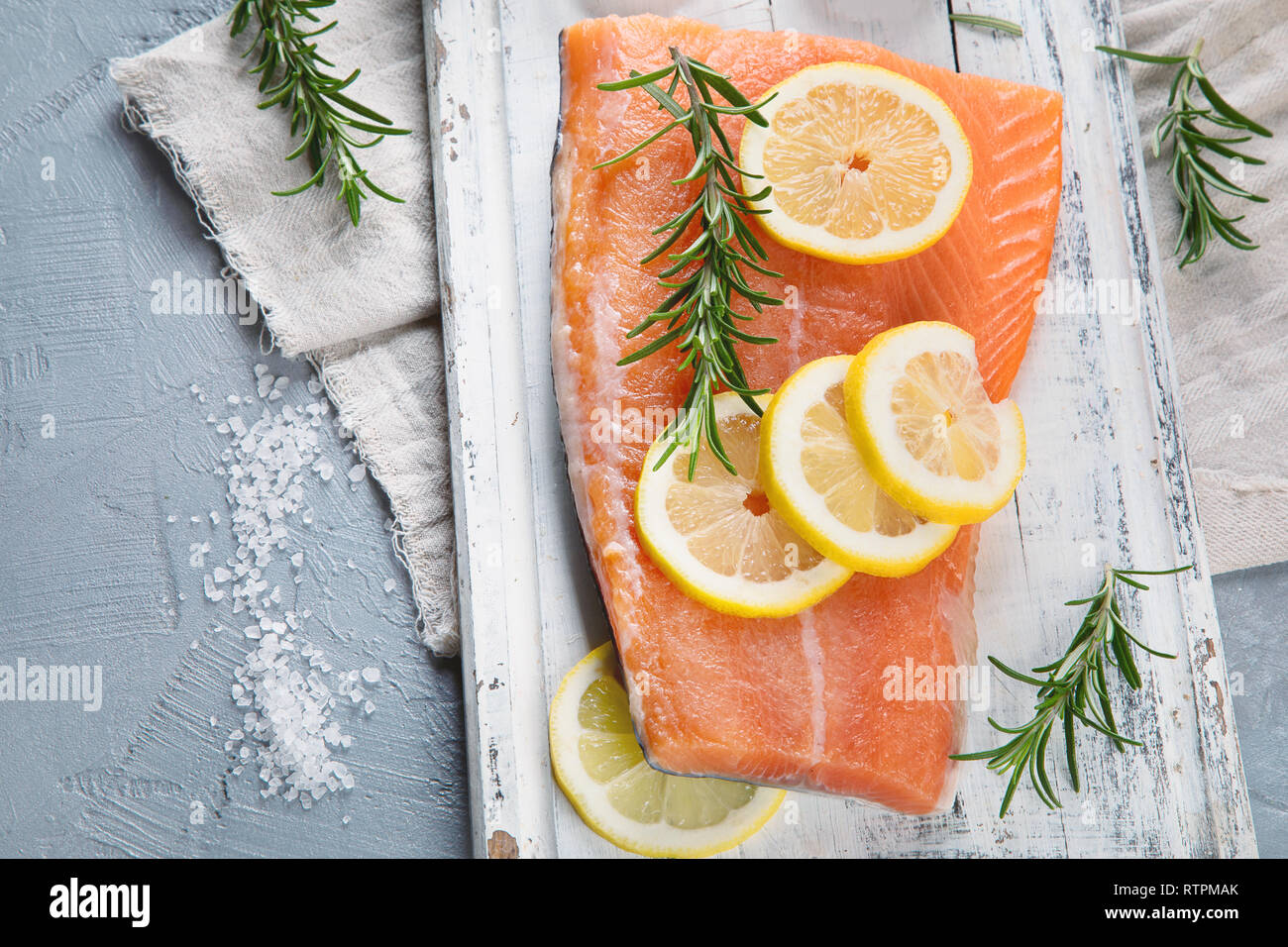 Raw salmon fillet. Fresh fish. Top view Stock Photo - Alamy