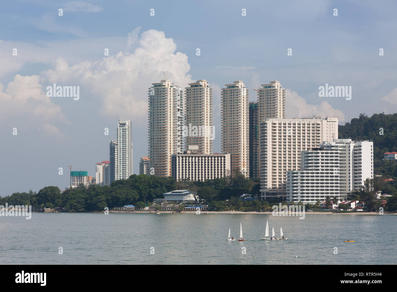 Skyscraper skyline building in penang hi-res stock photography and ...
