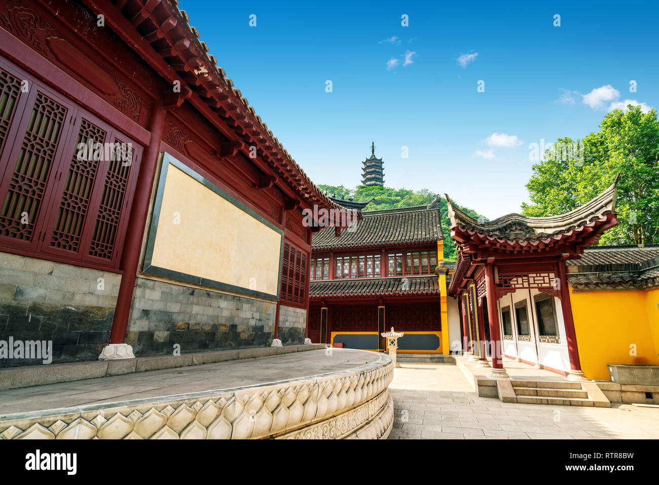 Zhenjiang china hi-res stock photography and images - Alamy