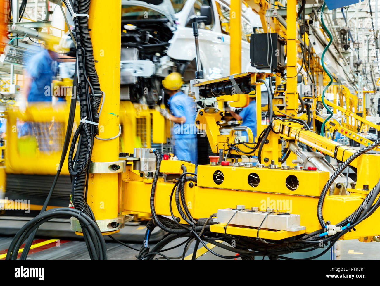 Car production line hi-res stock photography and images - Alamy