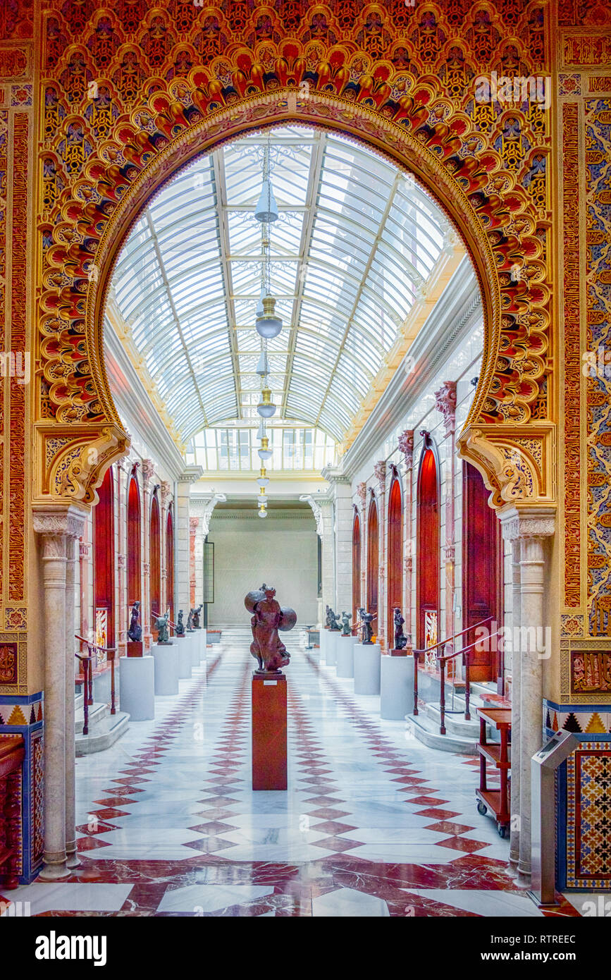 Cupula del patio arabe hi-res stock photography and images - Alamy