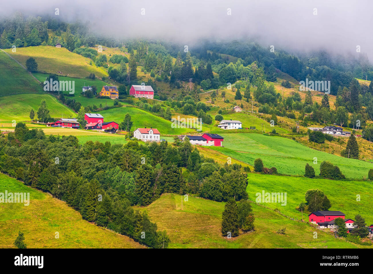 Olden norway houses hi-res stock photography and images - Alamy