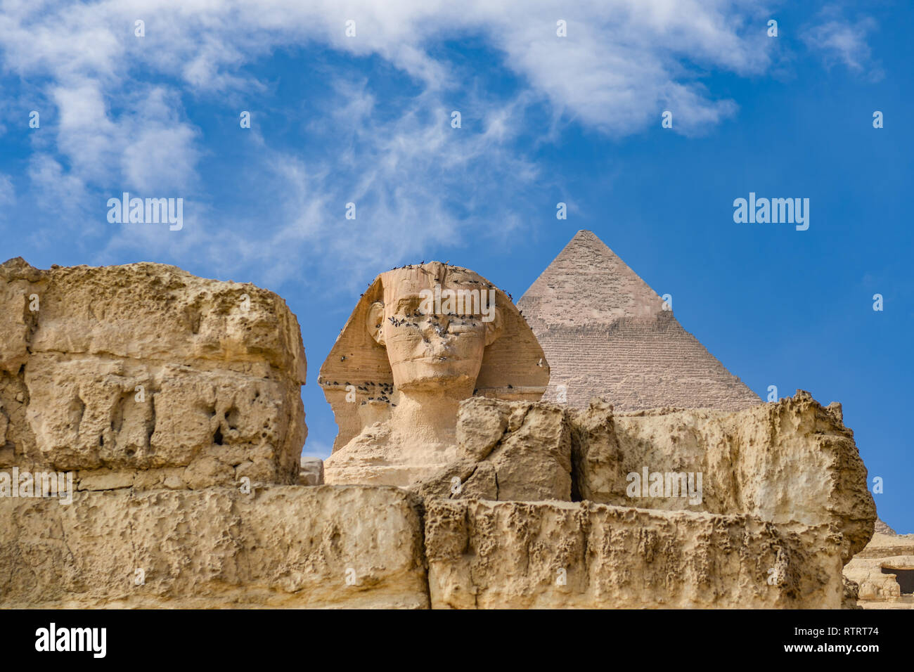 Egyptian hieroglyphics pyramid hi-res stock photography and images - Alamy