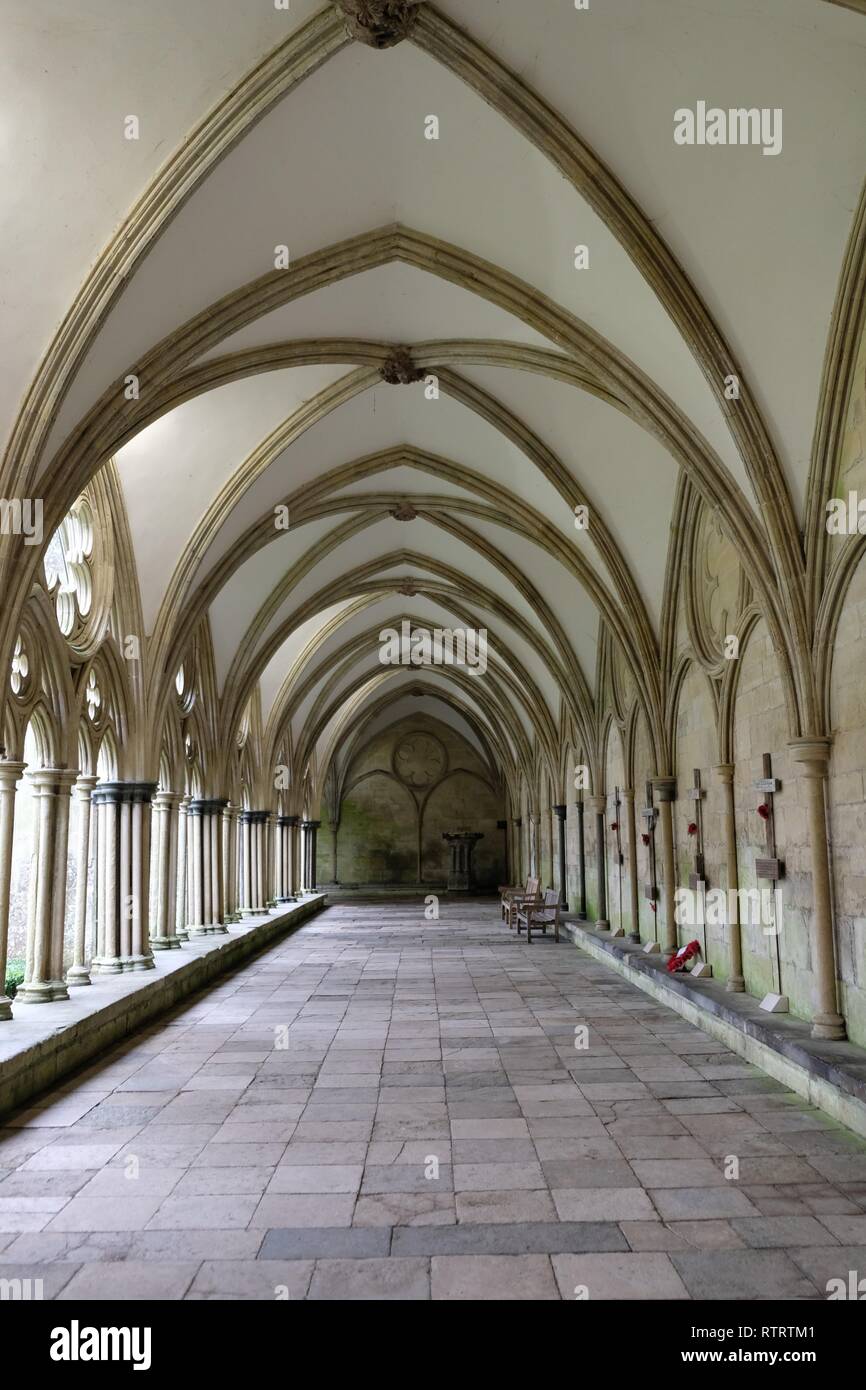 Gothic arches hi-res stock photography and images - Alamy