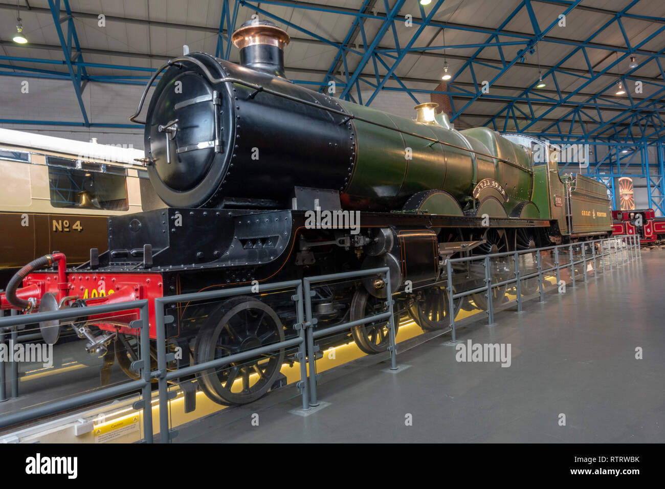 Gwr 4000 hi-res stock photography and images - Alamy