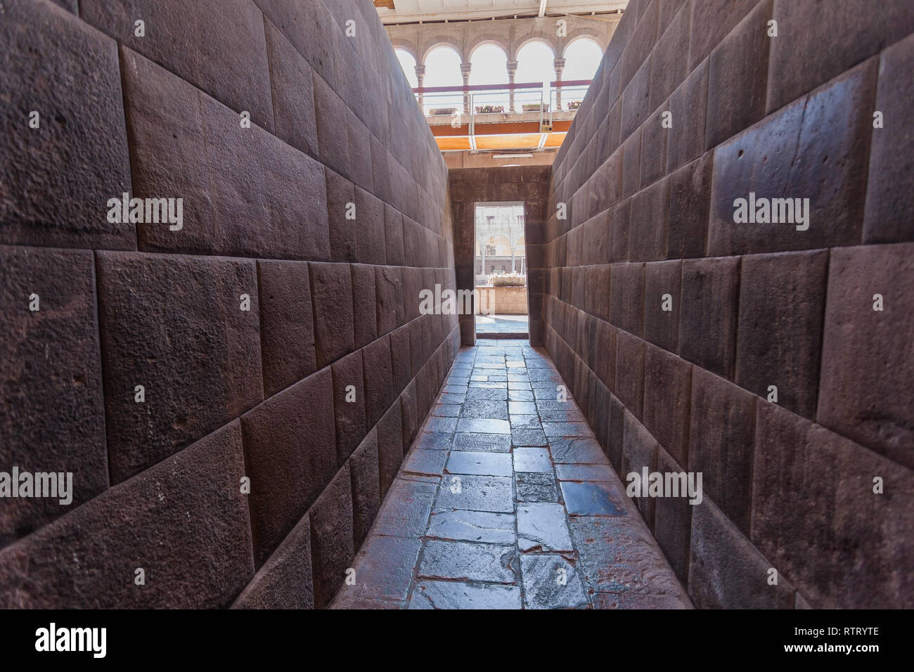 Important Inca ruins preserved inside the temple of Santo Domingo in ...