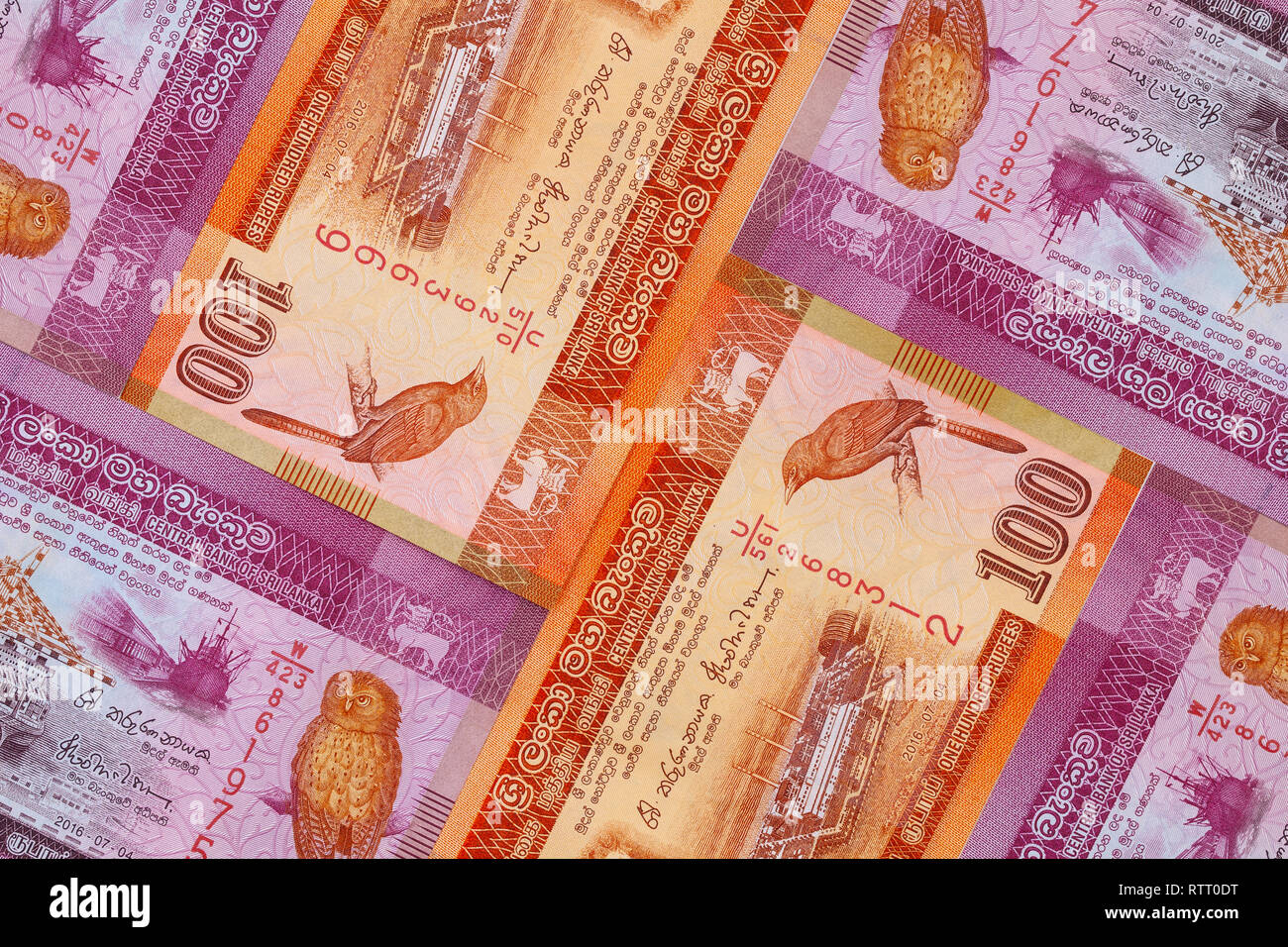 Banknotes of sri lankan hi-res stock photography and images - Alamy