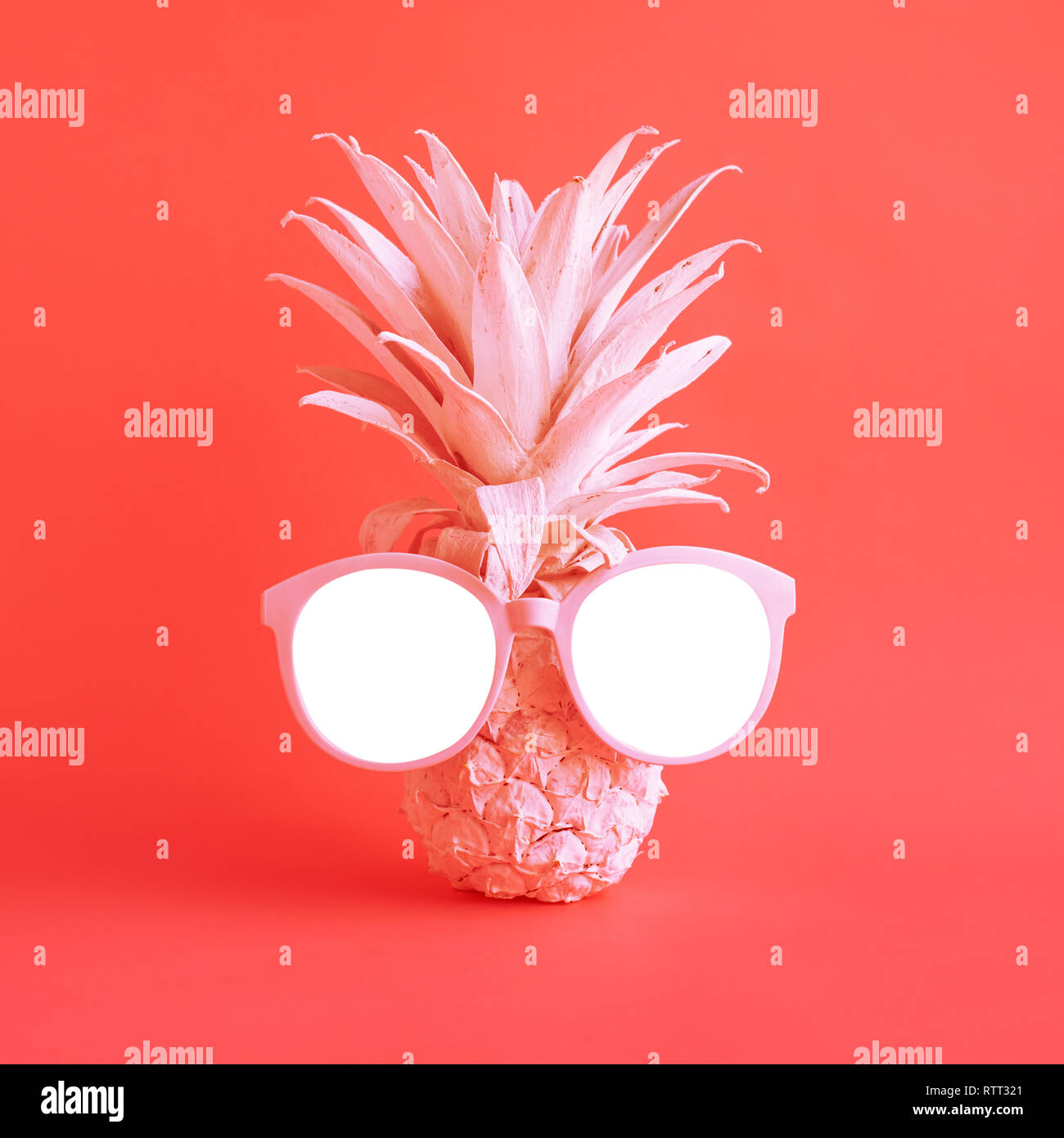 Pineapple coral hi-res stock photography and images - Alamy