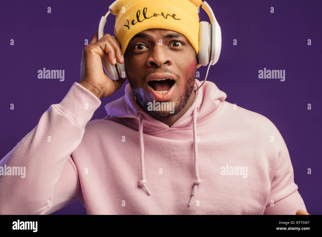 Open mouthed smile hi-res stock photography and images - Alamy