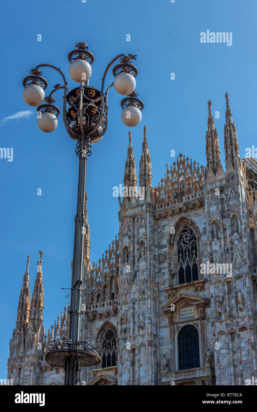 Cathedral Duomo di Milano in Square Piazza Duomo Stock Photo - Alamy