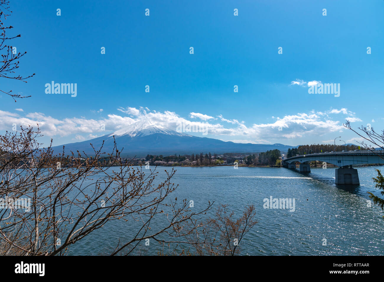 Close-up snow covered Mount Fuji ( Mt. Fuji ) with blue sky background ...