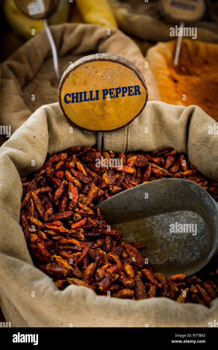 Bag chili peppers market hi-res stock photography and images - Alamy