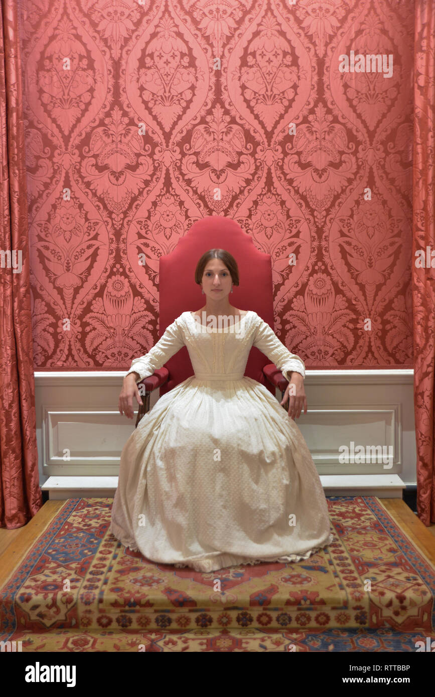 Victorian Era Room England High Resolution Stock Photography and Images ...