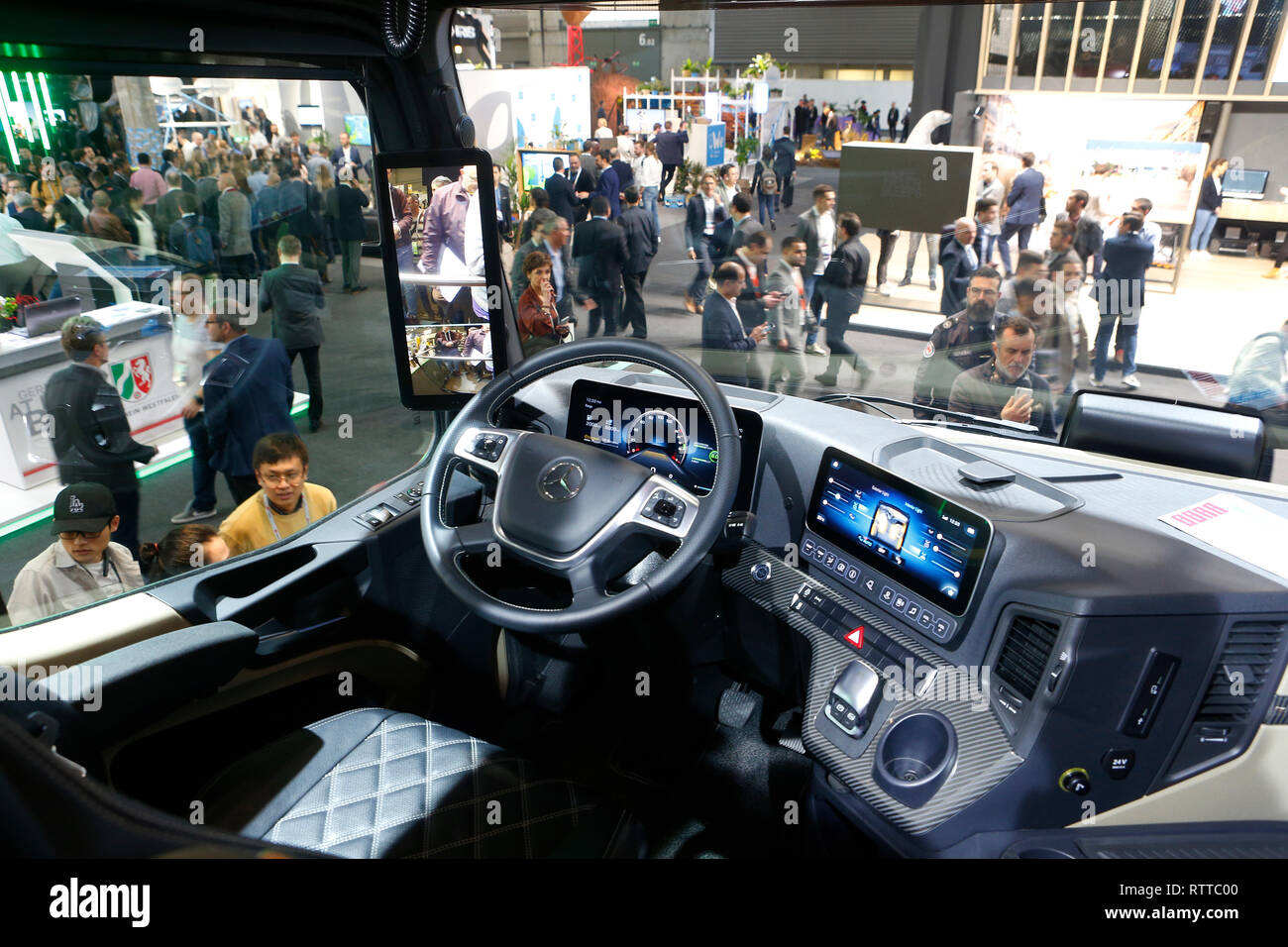 Digital cockpit hi-res stock photography and images - Alamy