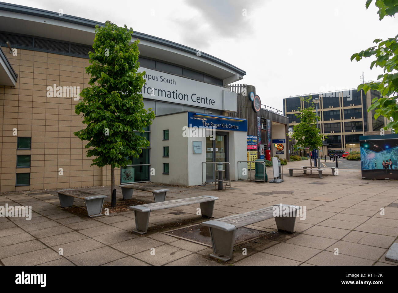 Roger kirk centre hi-res stock photography and images - Alamy