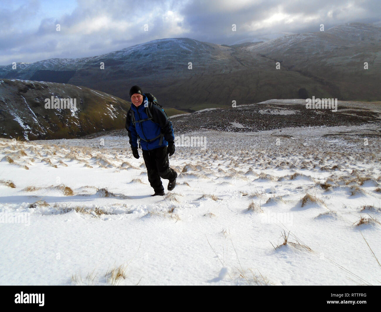 Hillside walking route hi-res stock photography and images - Alamy