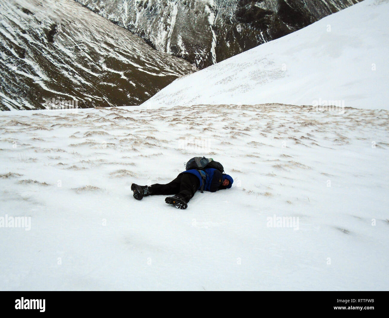 Injured hiker on mountain hi-res stock photography and images - Alamy