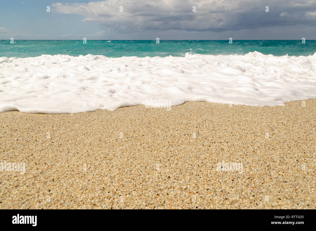 Turquoise water on the Riaci beach near Tropea, Italy Stock Photo - Alamy