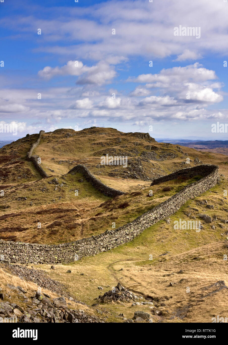 District wall hi-res stock photography and images - Alamy