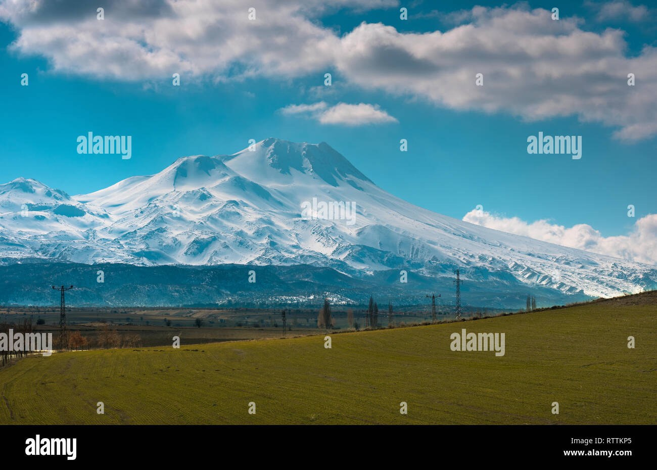 Hasan mount hi-res stock photography and images - Alamy