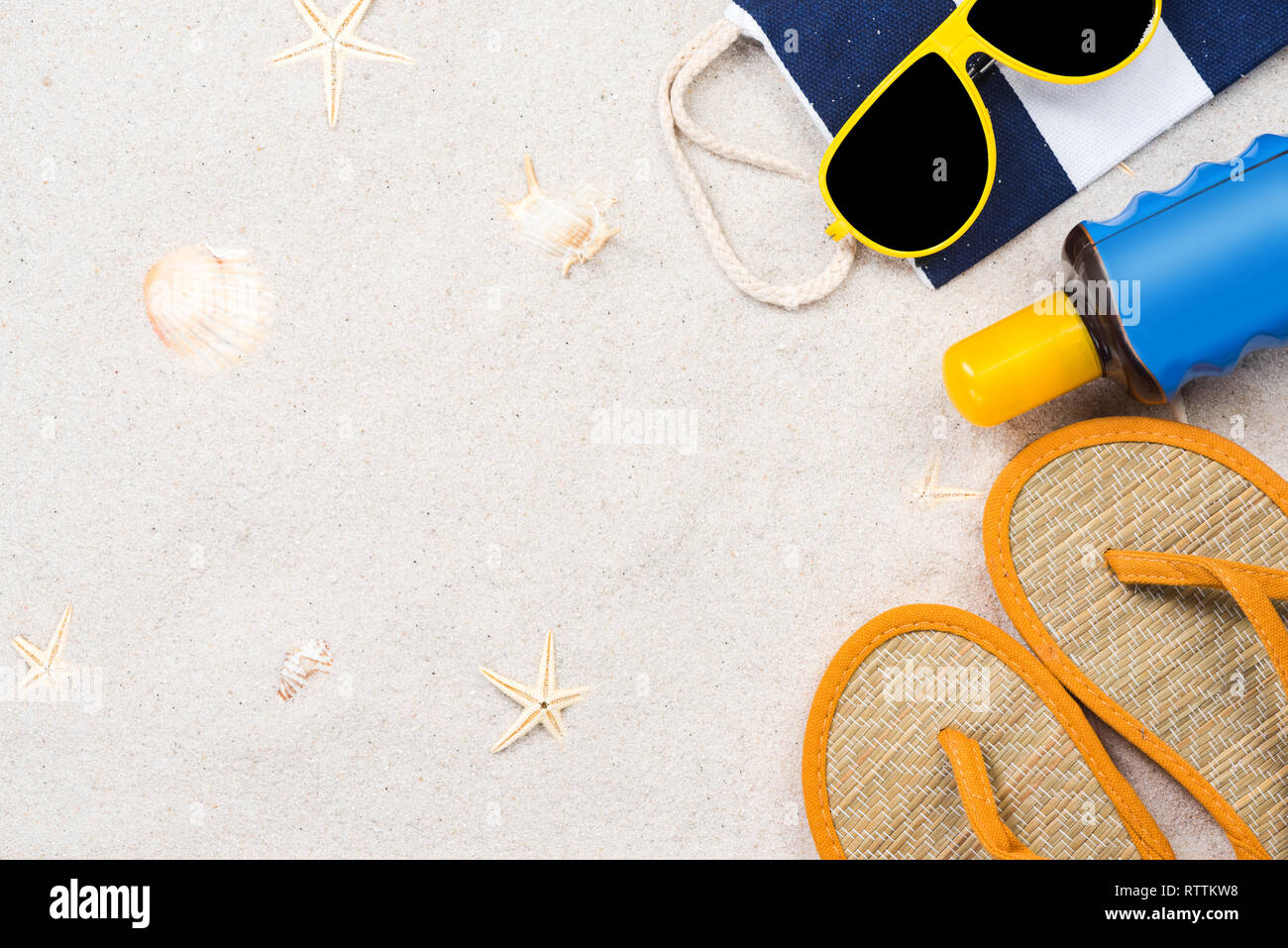 Summer vacation on beach border background template Stock Photo - Alamy