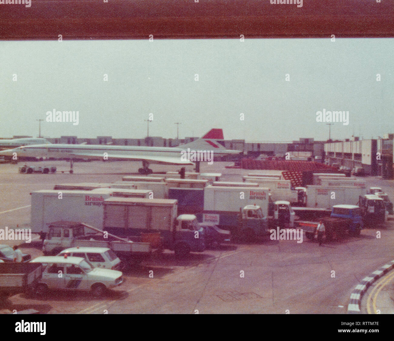 1970s airport terminal hi-res stock photography and images - Alamy
