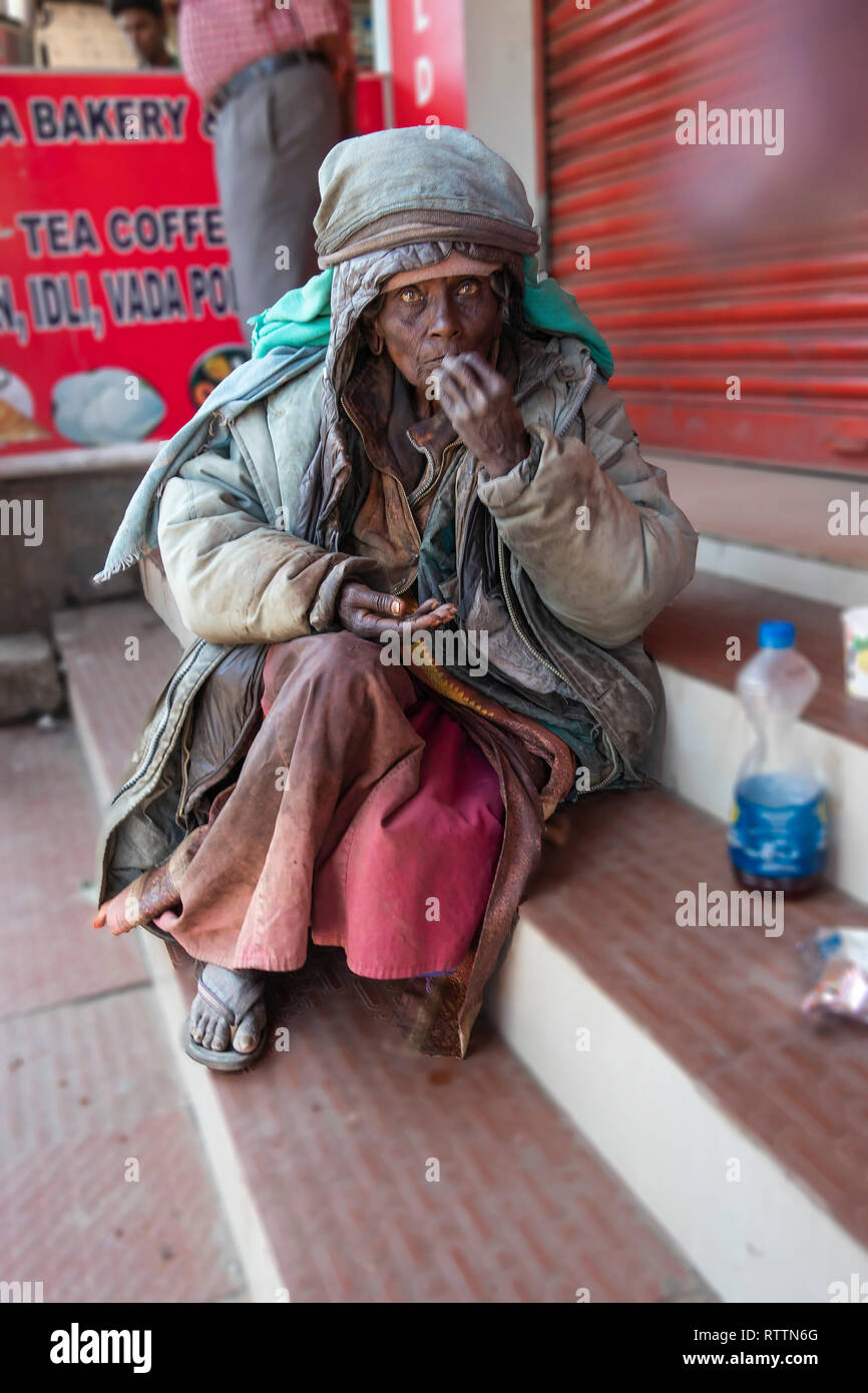 World hunger help hi-res stock photography and images - Alamy