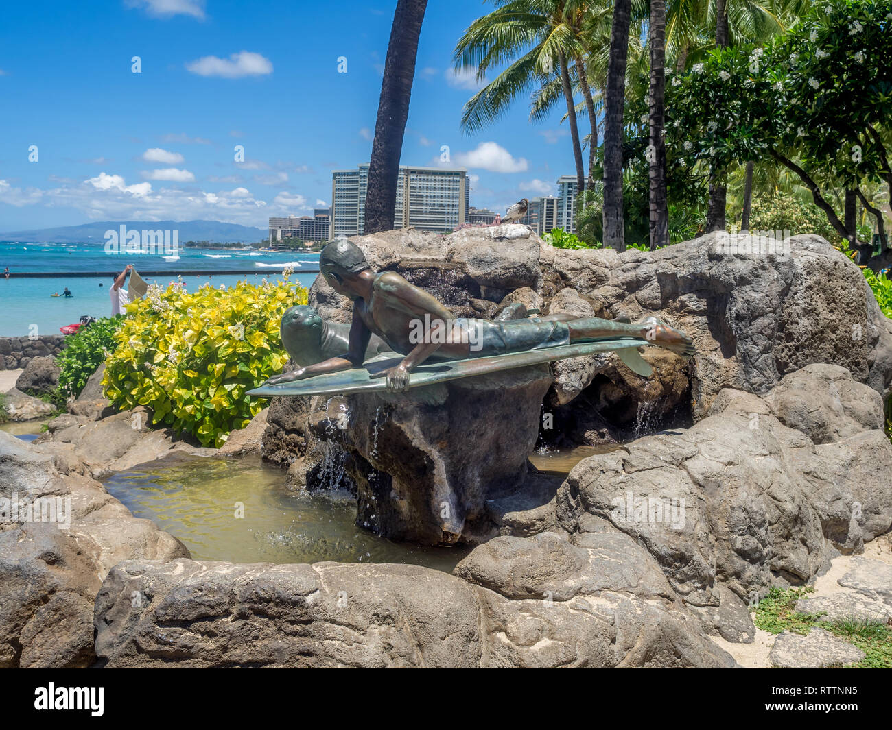 Duke Kahanamoku Statue on Waikiki Beach on August 8, 2016 in Honolulu ...