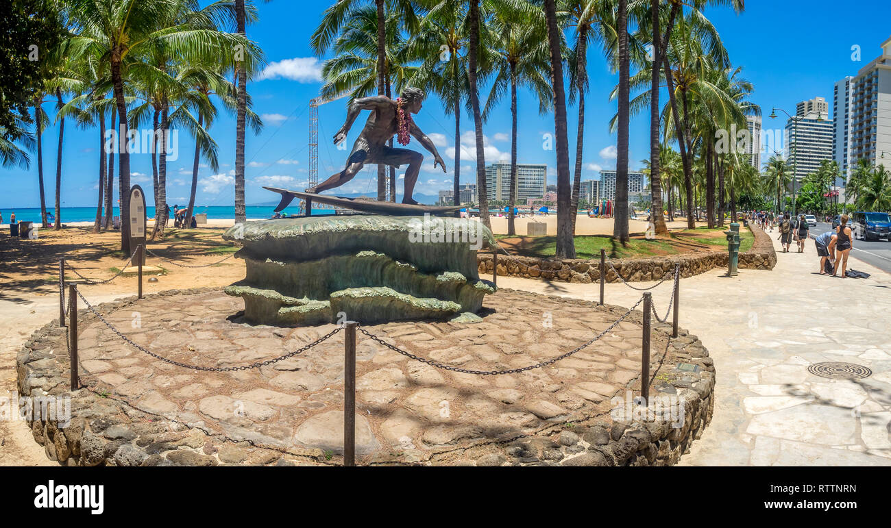 Duke Kahanamoku Statue on Waikiki Beach on August 8, 2016 in Honolulu ...