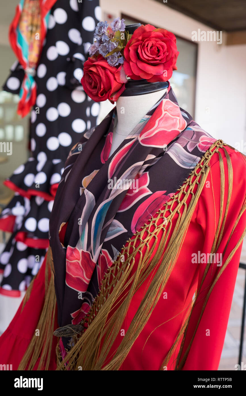 Andalusian traditional costume hi-res stock photography and images - Alamy