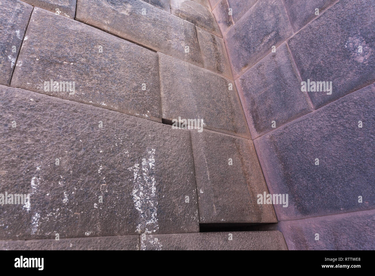 Important Inca ruins preserved inside the temple of Santo Domingo in ...