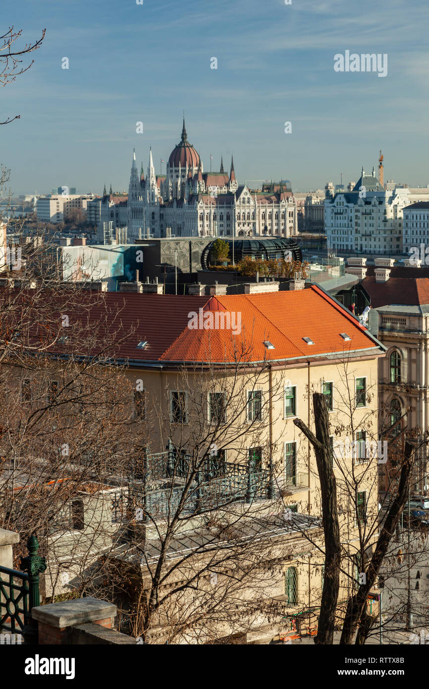 Sunny in budapest hi-res stock photography and images - Alamy