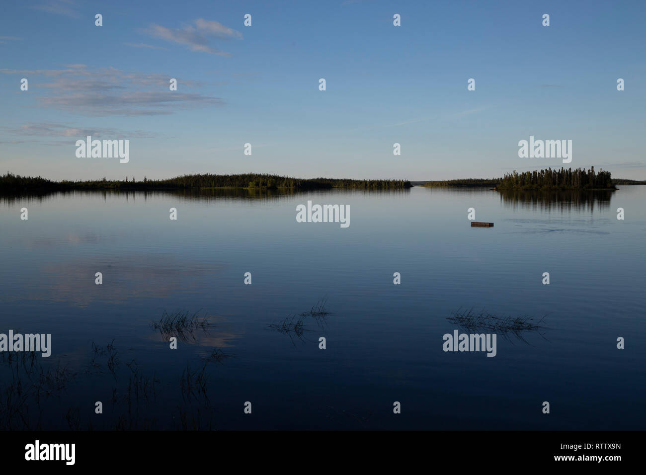 Float planes at the jetty of Gangler's Lodge in northern Manitoba ...