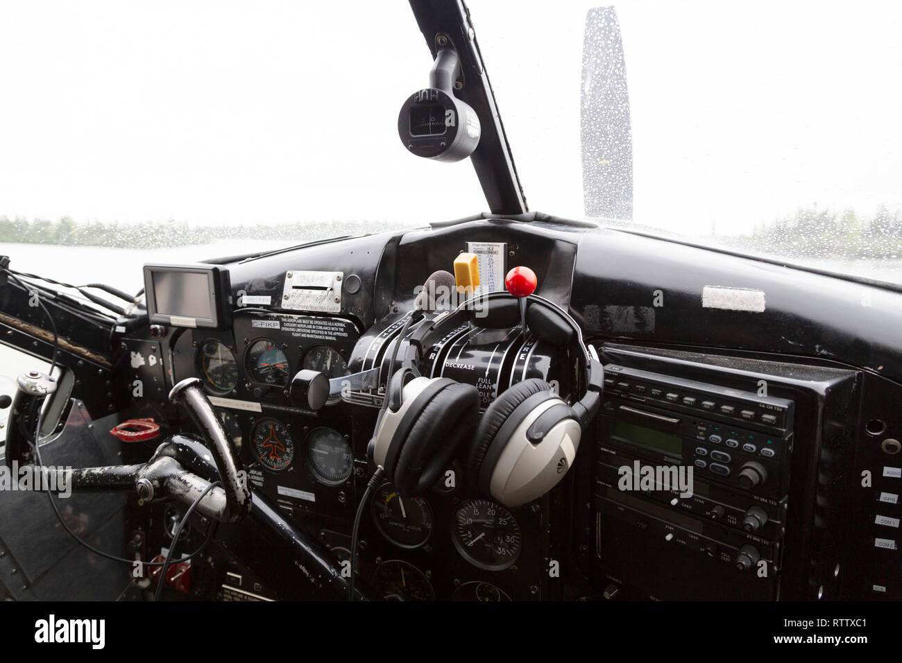 Light Aircraft Cockpit High Resolution Stock Photography and Images - Alamy