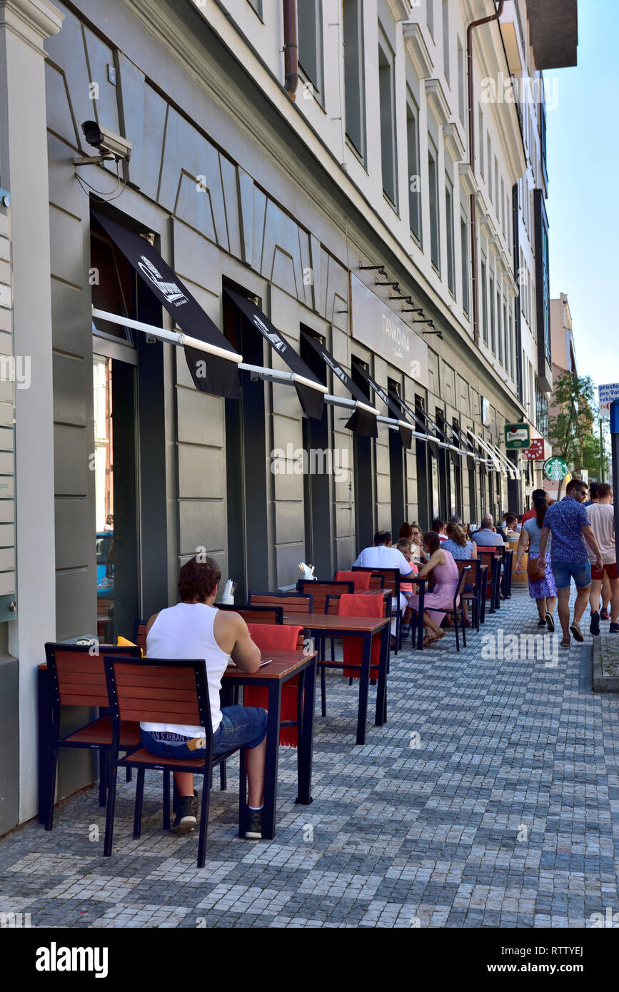 Pavement summer hi-res stock photography and images - Alamy