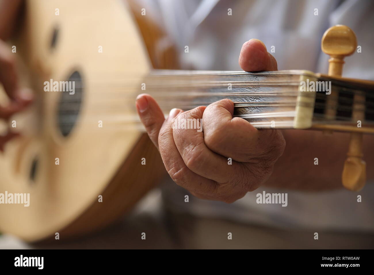 Saz-Turkish musical instrument Stock Photo - Alamy