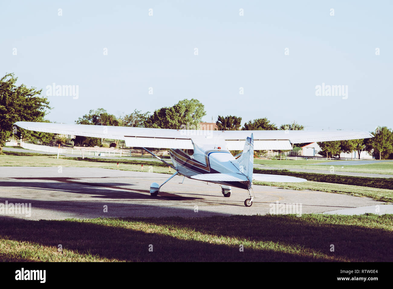 Airfield in butler hi-res stock photography and images - Alamy