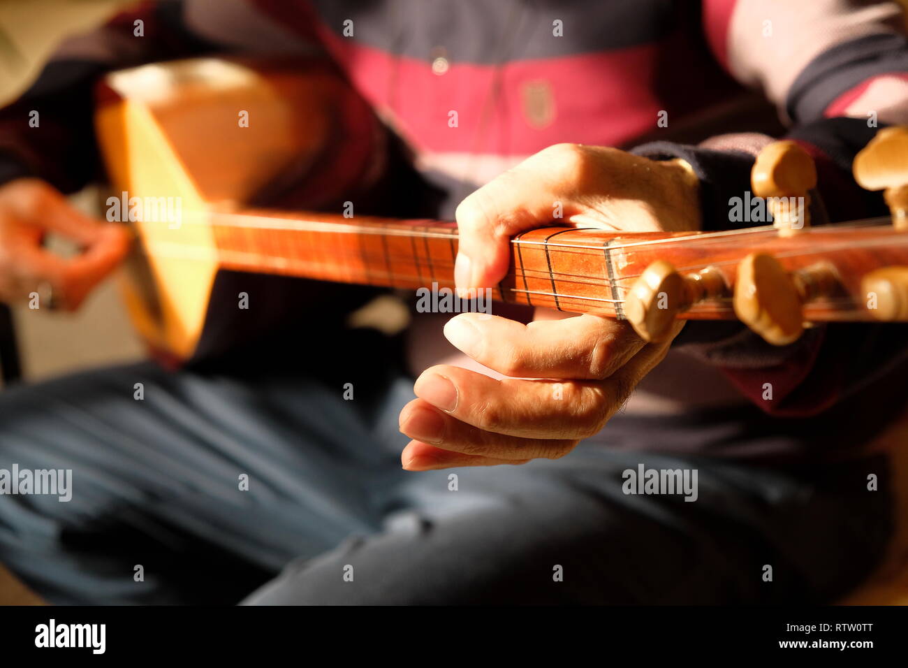 Saz-Turkish musical instrument Stock Photo - Alamy
