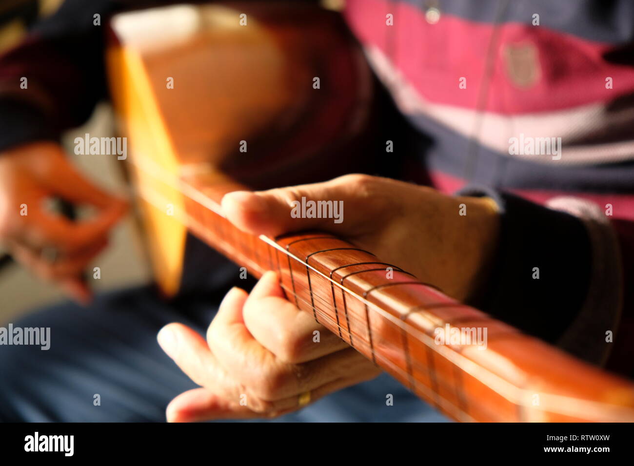 Saz-Turkish musical instrument Stock Photo - Alamy