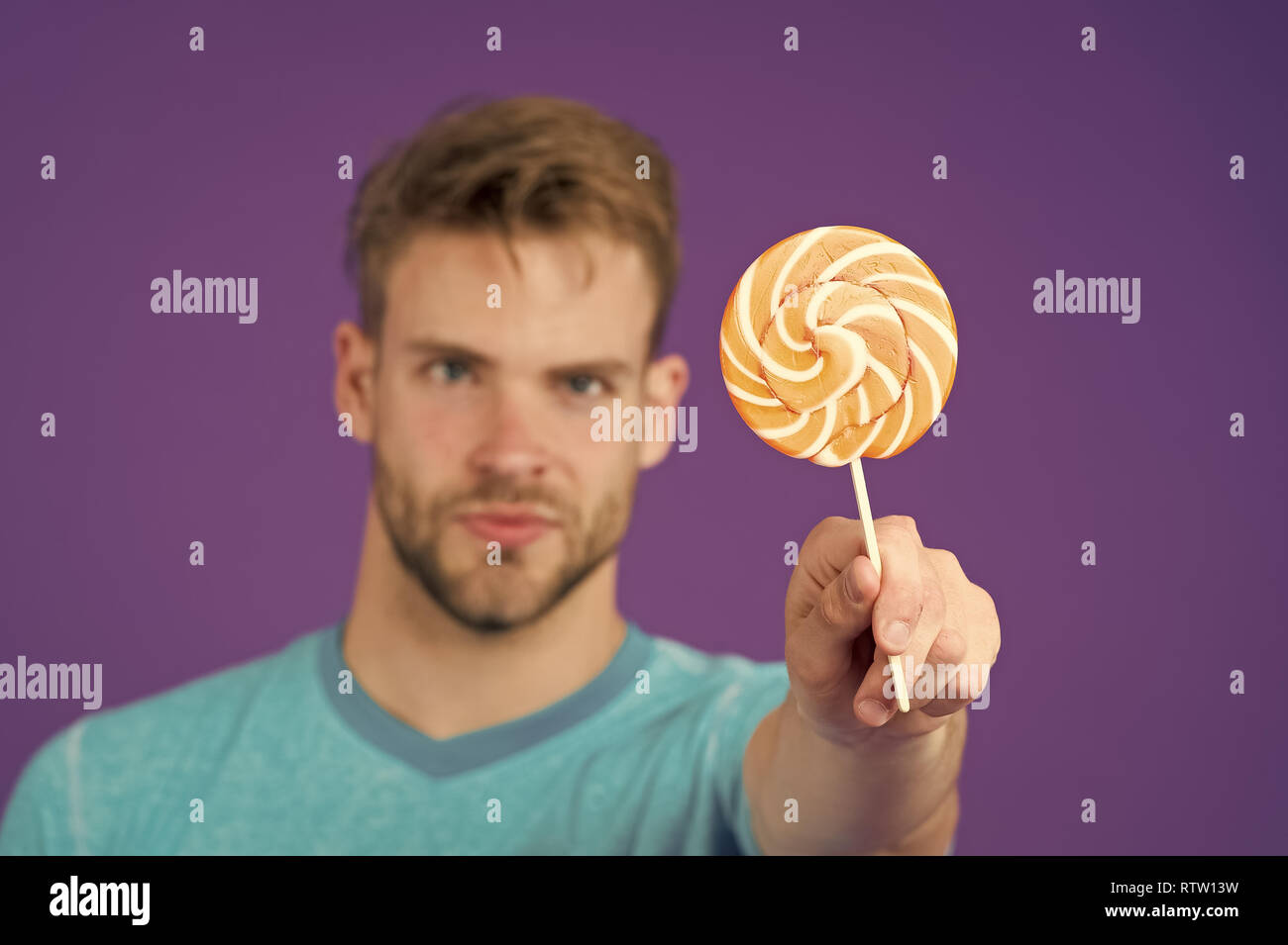 Tempting offer hi-res stock photography and images - Alamy