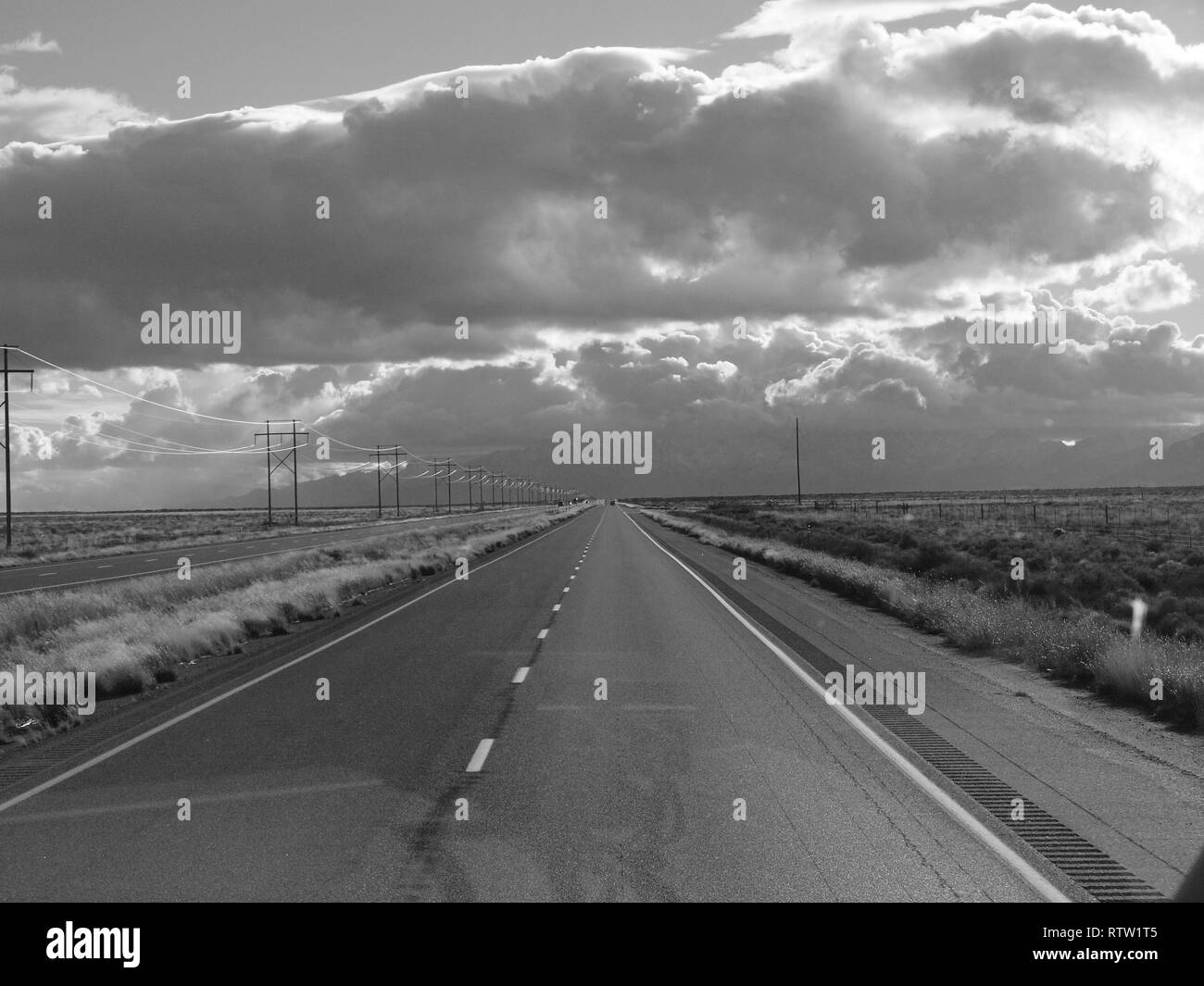 US 70 highway south in eastern New Mexico Stock Photo - Alamy