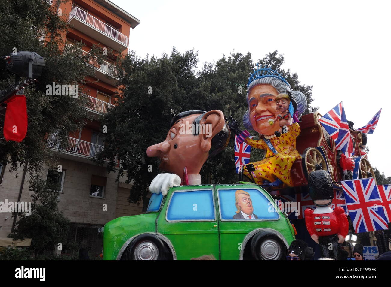 VERONA,ITALY-MARCH 2019: chariots and masks parade during carnival of ...