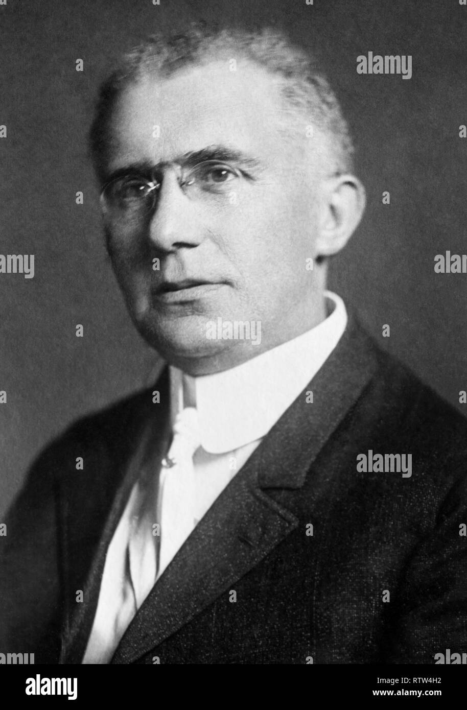 emile berliner inventor of the gramophone and gramophone record Stock ...