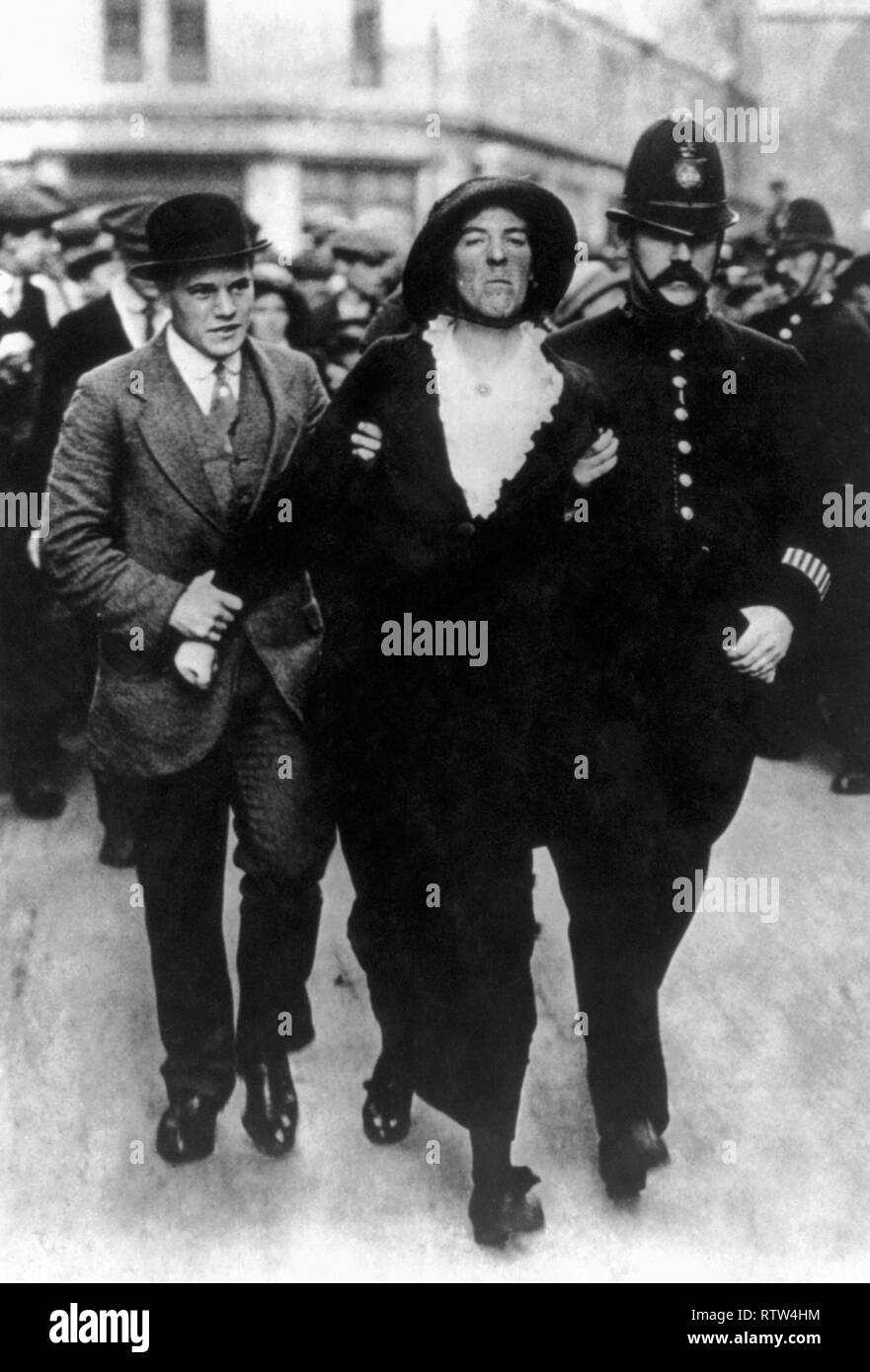 Police arrested uk Black and White Stock Photos & Images - Alamy