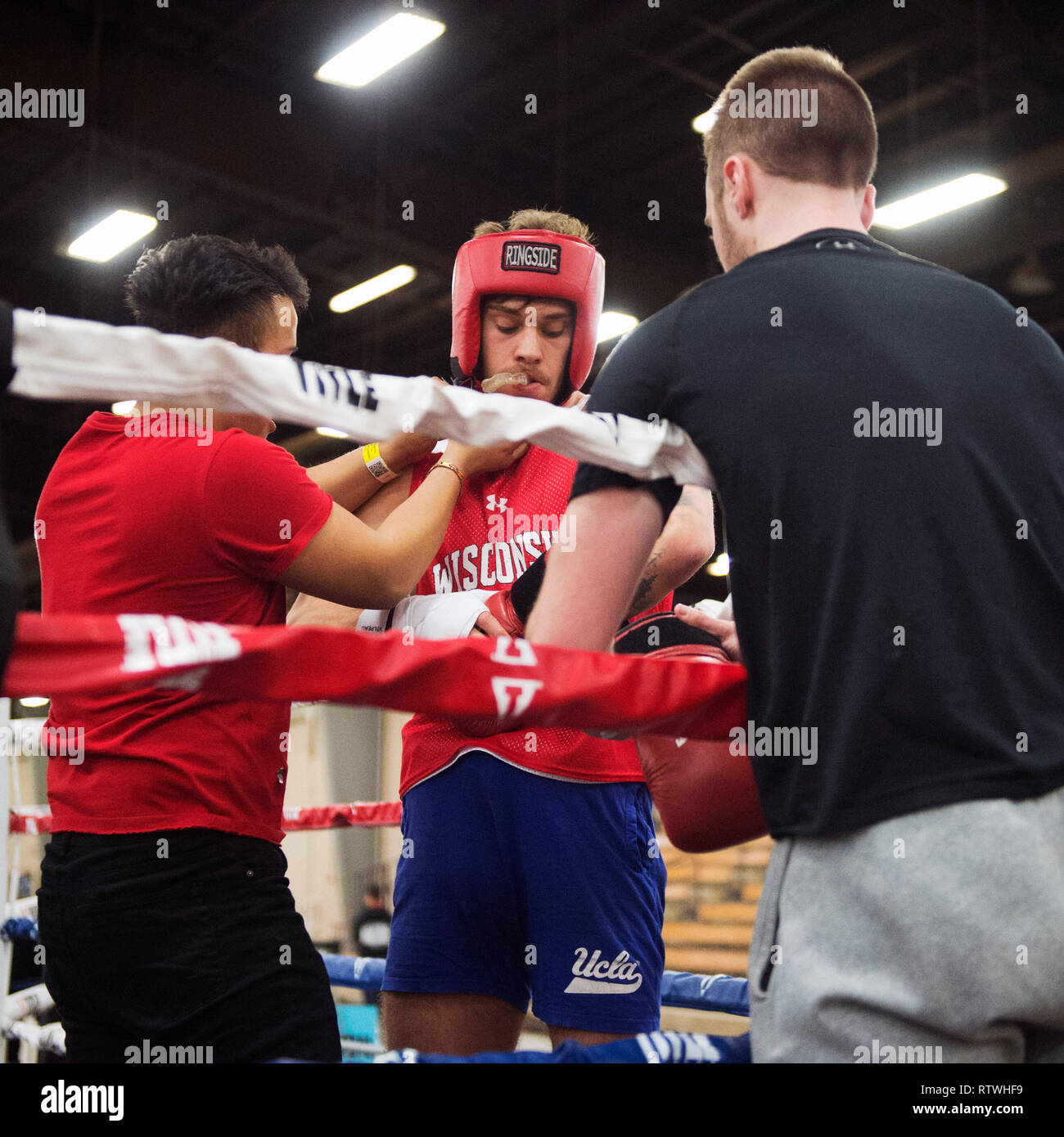Boxing action in ring hi-res stock photography and images - Alamy