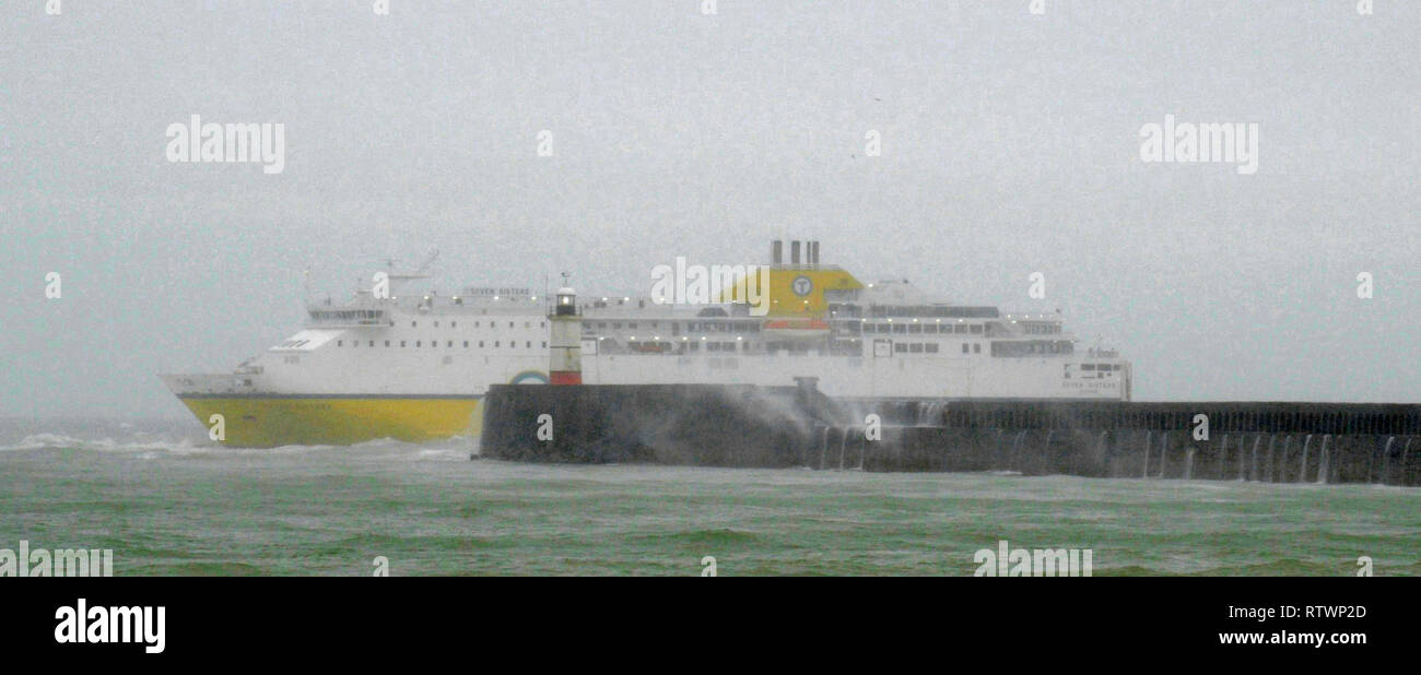 Storm freya approaches hi-res stock photography and images - Alamy