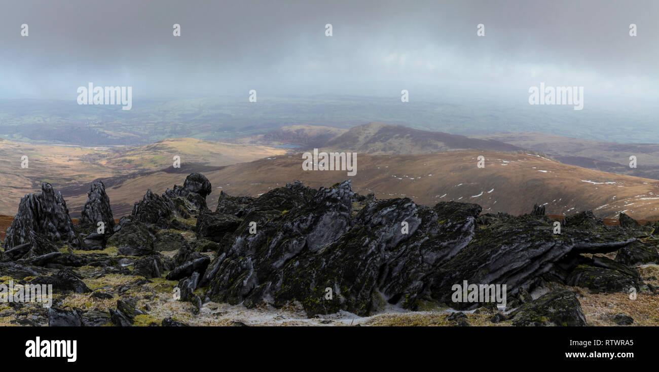 Mountains in snowdonia national park hi-res stock photography and ...