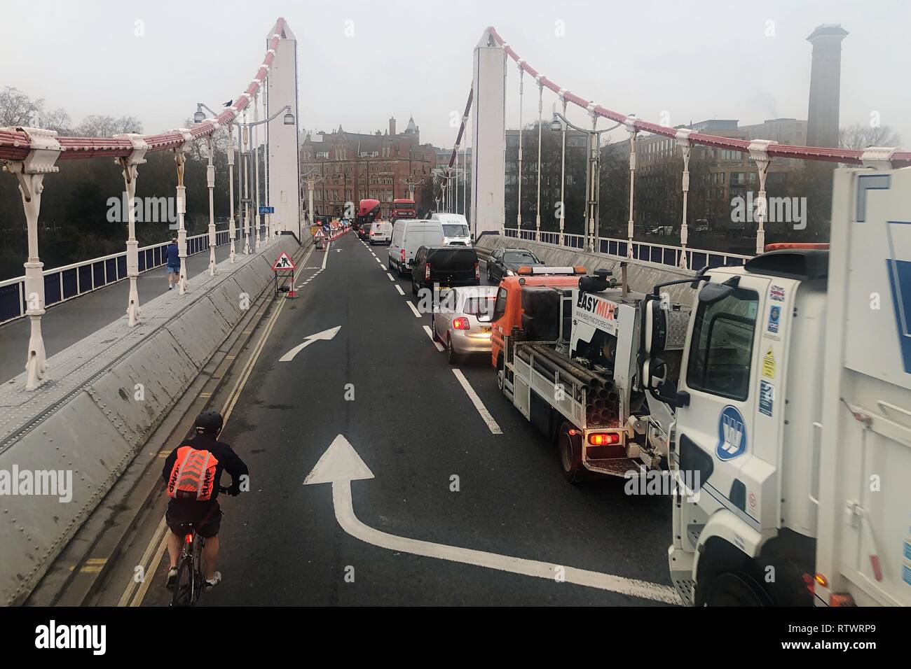 Chelsea Bridge in London, UK Stock Photo - Alamy